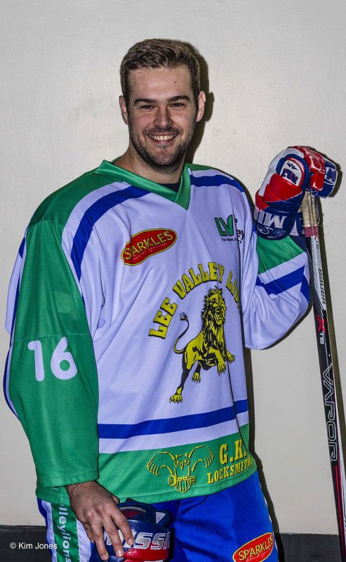 Defensive Ironman Jones Stays on at the Den – Lee Valley Lions